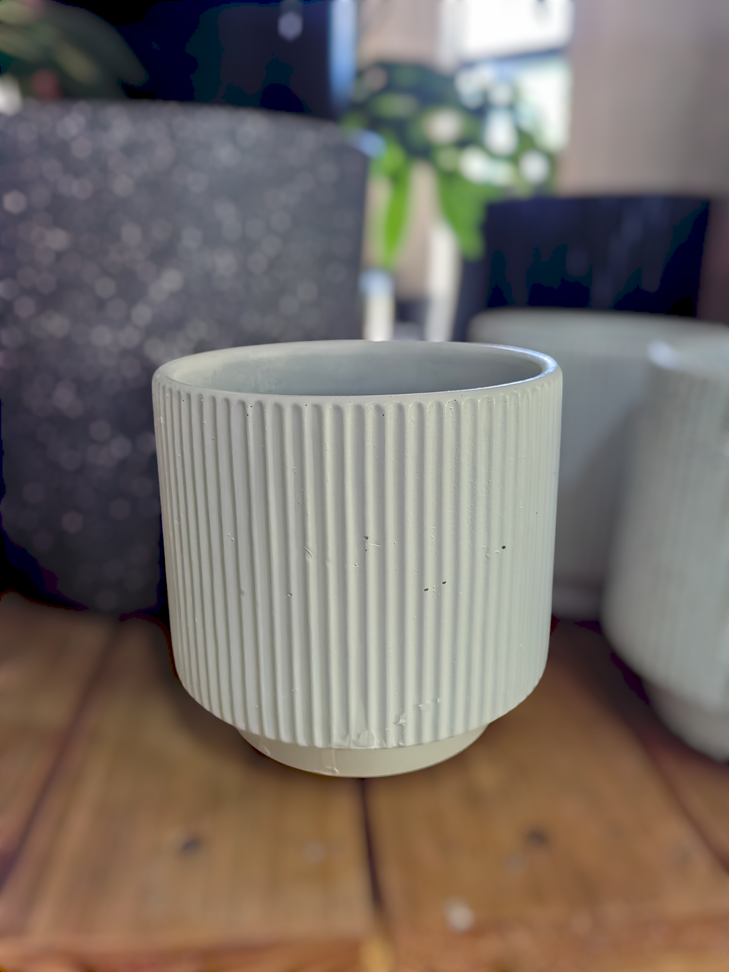 Fibreglass Pot 12×13.5 XS002C White – Kyoto Ltd Mauritius